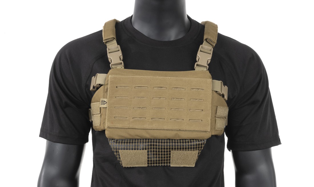 DELTA TACTICS SPEEDSOFT CHEST RIG V1 COYOTE - SottoTiro Airsoft